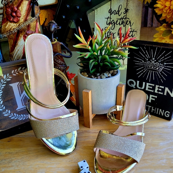 IsabellaJuliette Collection | Shoes | Jpnx Wedge Heel Rhinestones ...